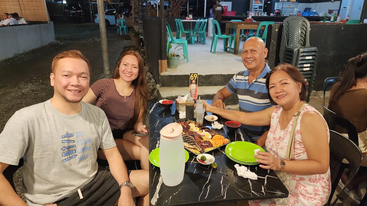 MINI VLOG: Master Baka't Pares at Mami | Saranay Road Fiesta Food Hub ...