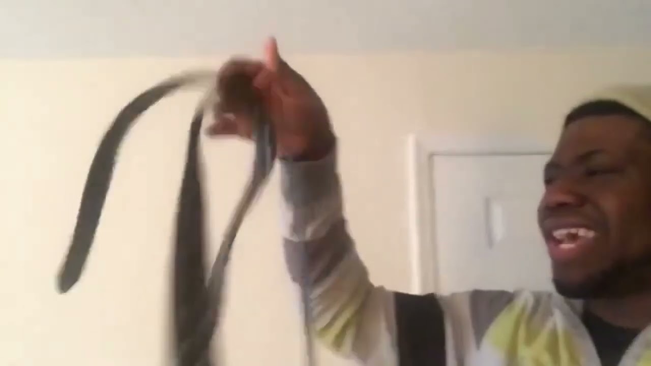 Pongo Bites Friendon (Howieazy) - YouTube