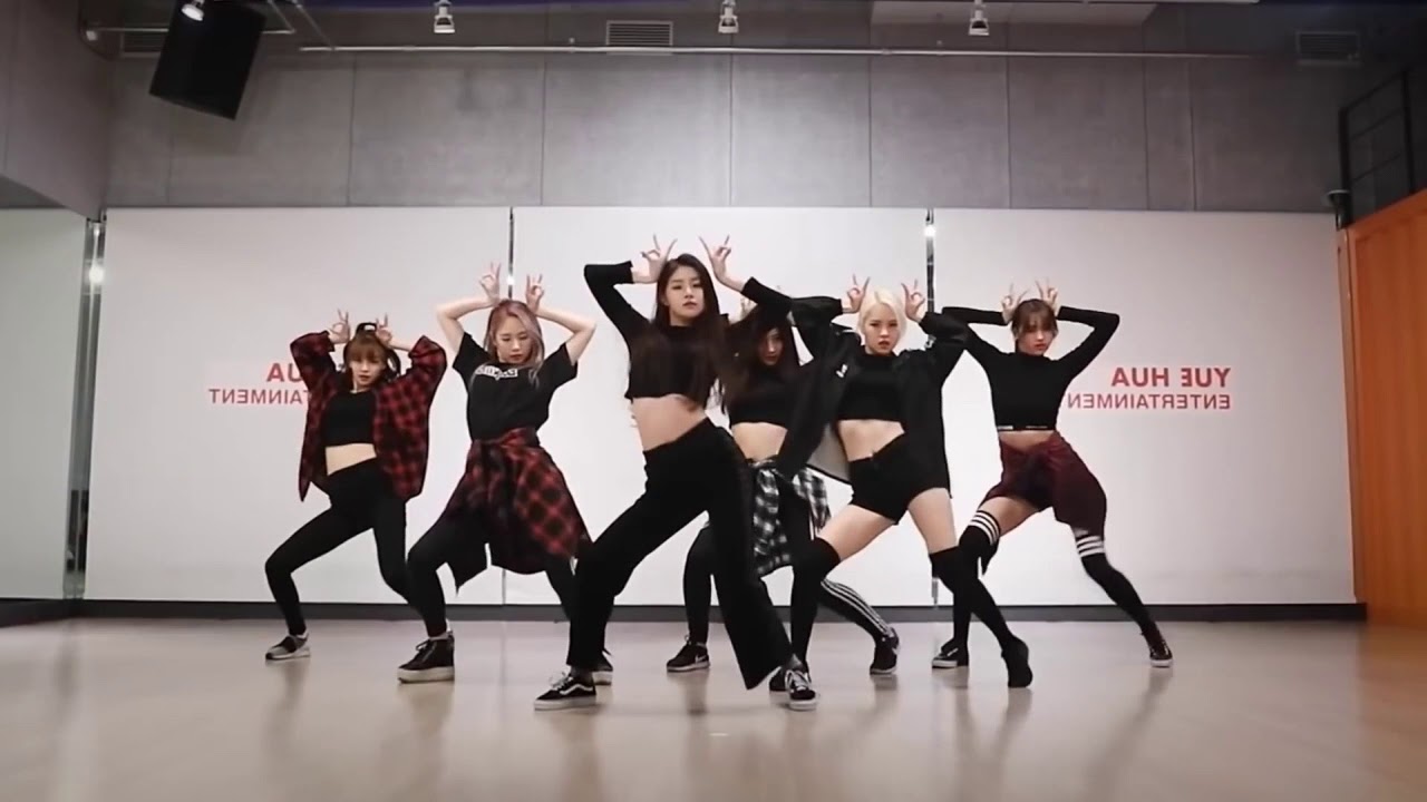 Girl's Basketball Halftime #1 (2019-20) - YouTube