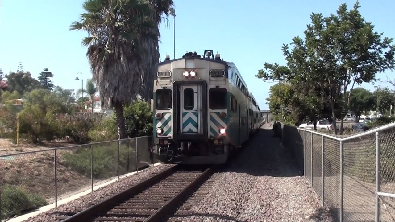 SDNX Cab Car 2308 Leads Coaster Train 690 South into Carlsbad, CA ...