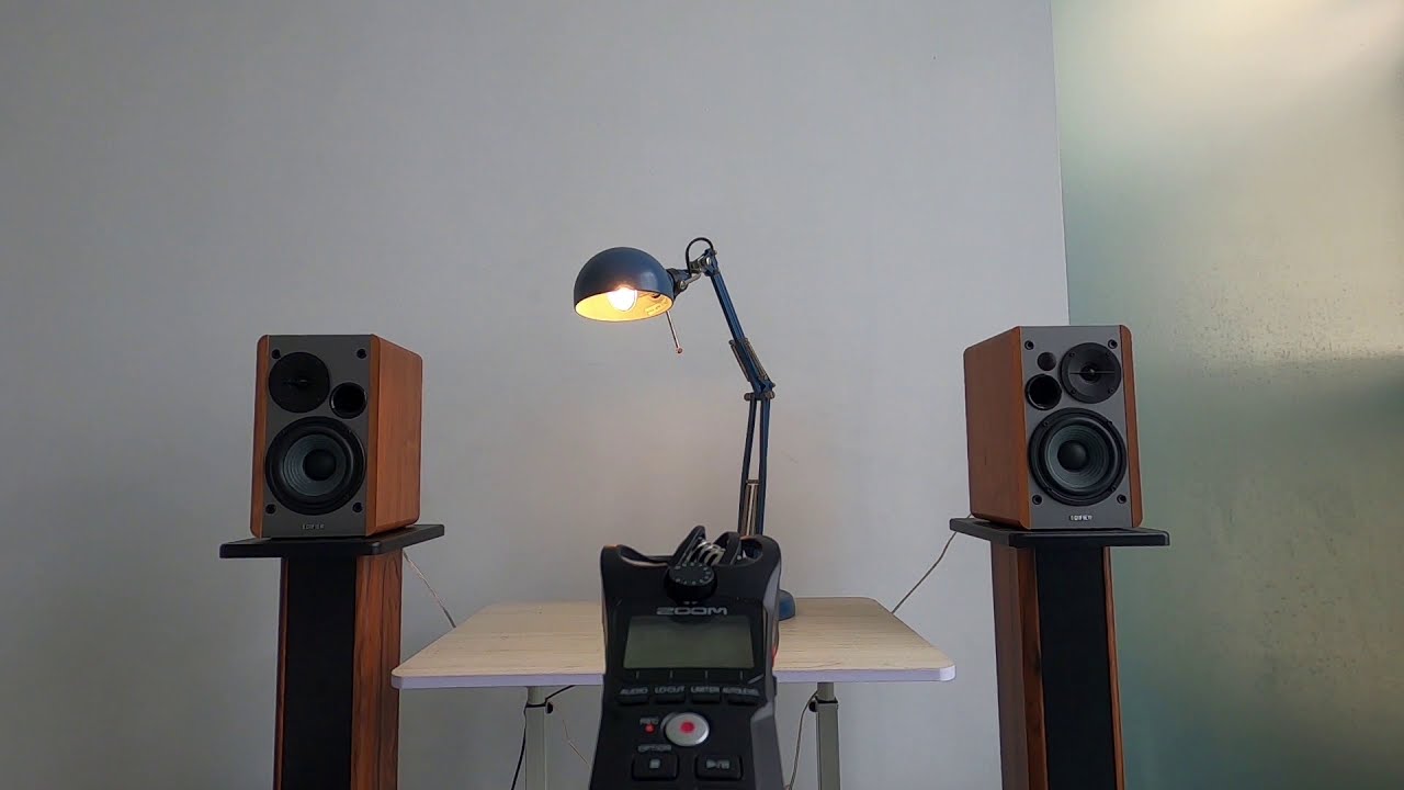 EDIFIER R1700BT vs EDIFIER R1280DB | SOUND TEST - YouTube