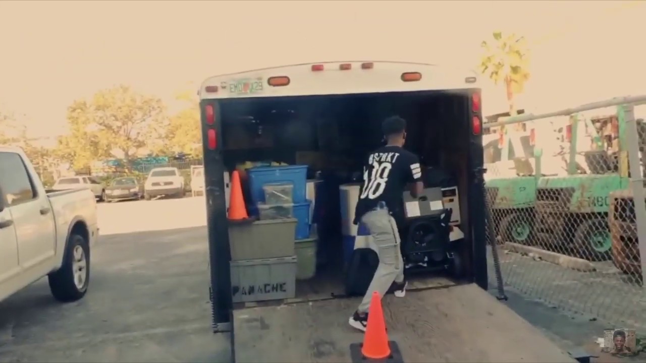 Street pass meme - YouTube