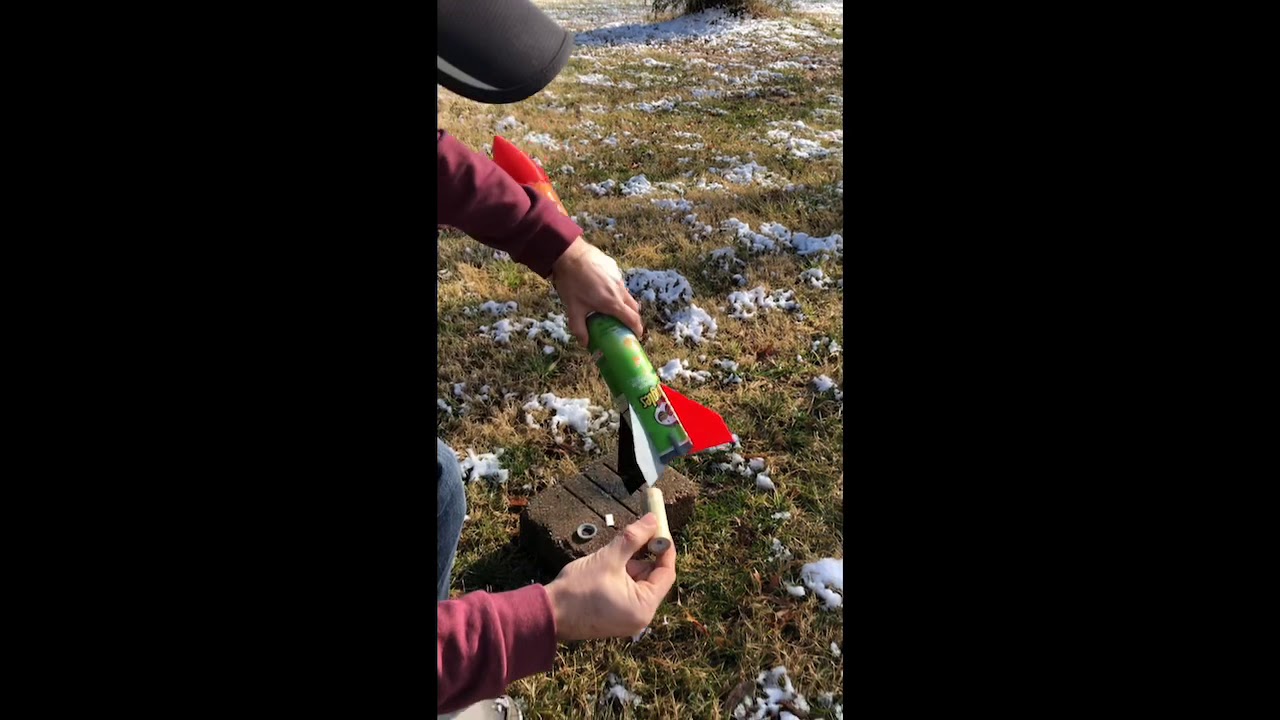 3D printed Pringles can rocket - YouTube