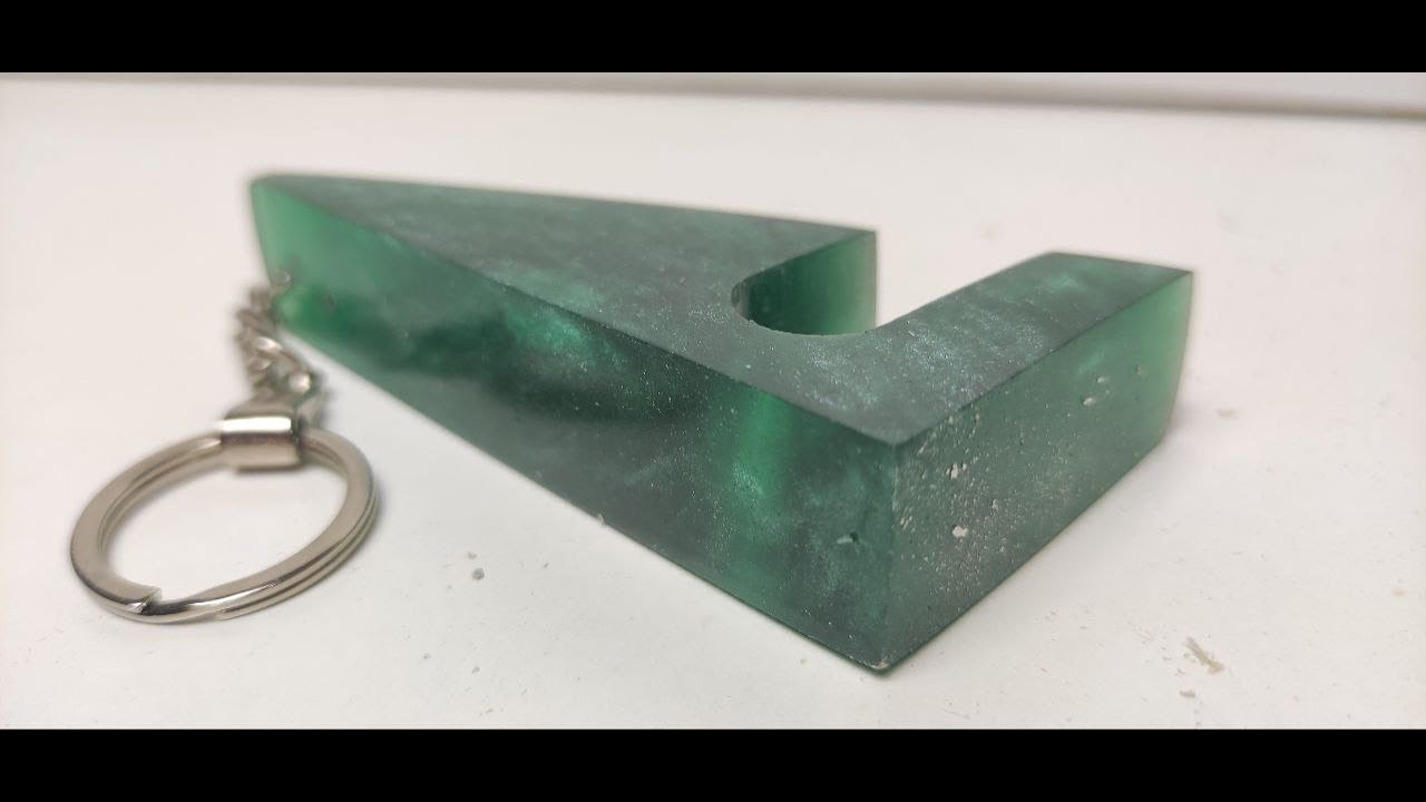 How to make an Epoxy Keychain phone stand - YouTube