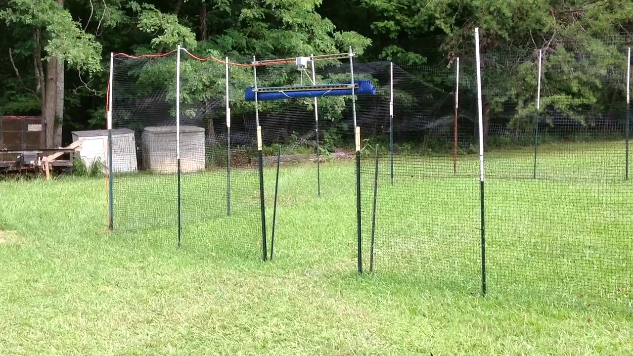 Fence Goose Trap - YouTube