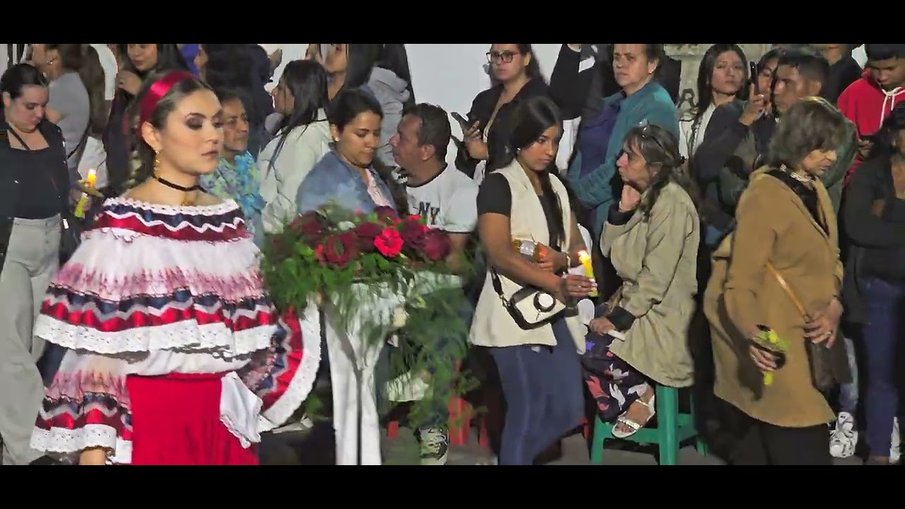 Procesión del jueves Santo en la ciudad de Popayán , Cauca Colombia ...