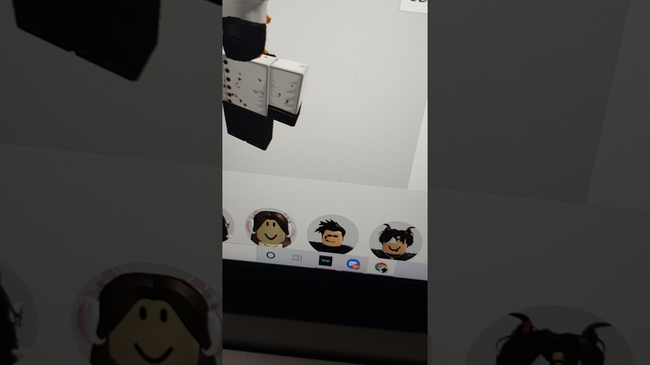 JOHN ROBLOX AVATAR - YouTube