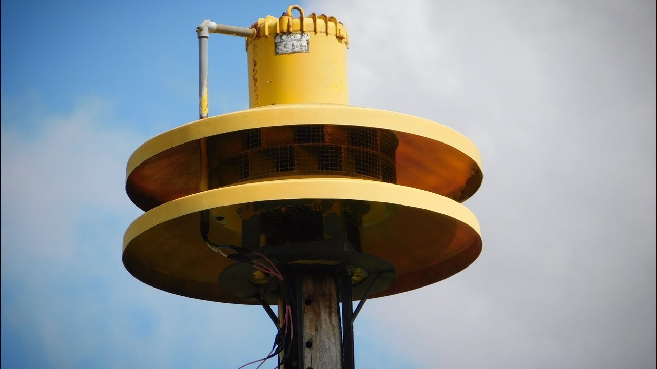 A.C.A Banshee 110 Siren Test, Cadott, WI - YouTube