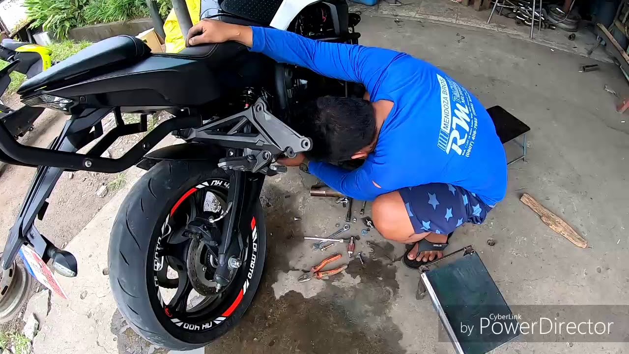 CFMOTO NK400 INSTALLING YOSHIMURA TO MY NK400 - YouTube