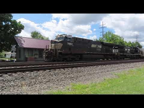 Norfolk Southern mix freight train going through Olmsted Falls, Ohio on ...