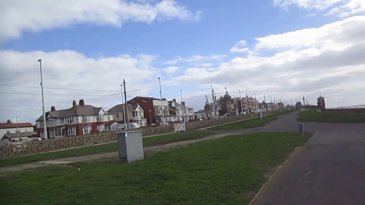 Blackpool , Bispham sea front - YouTube