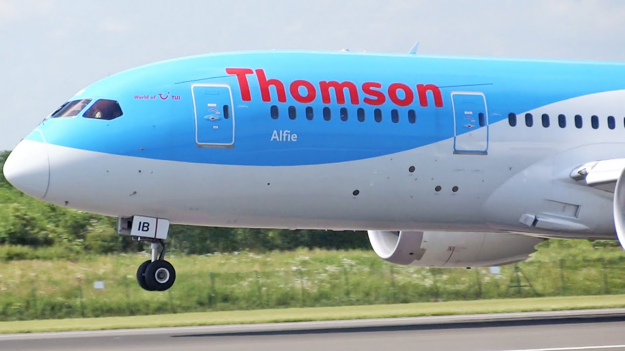 Thomson Boeing 787-8 Dreamliner G-TUIB Take Off at Manchester Airport ...