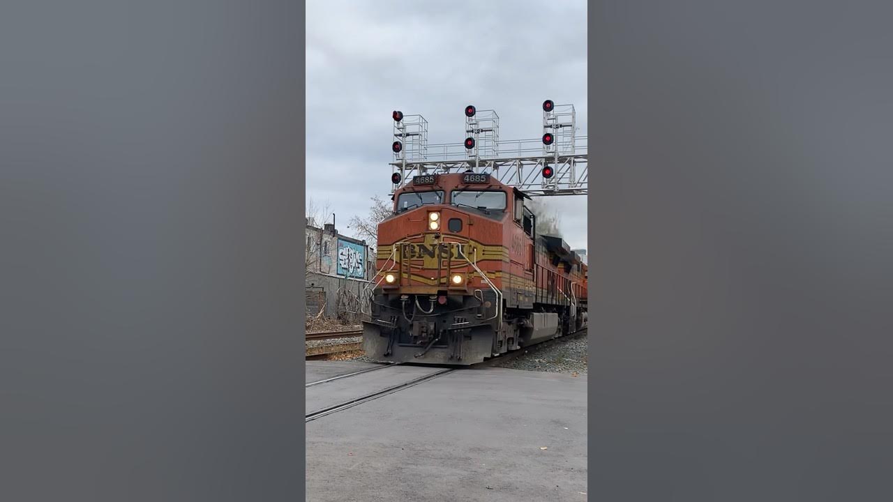 BNSF Duo On CPKC 137! #bnsf #train #canadianrailways #railfan #railroad #cprail - YouTube
