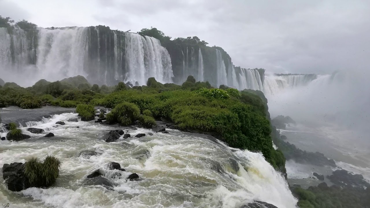 Brazilian side seeing Devil's Throat - YouTube