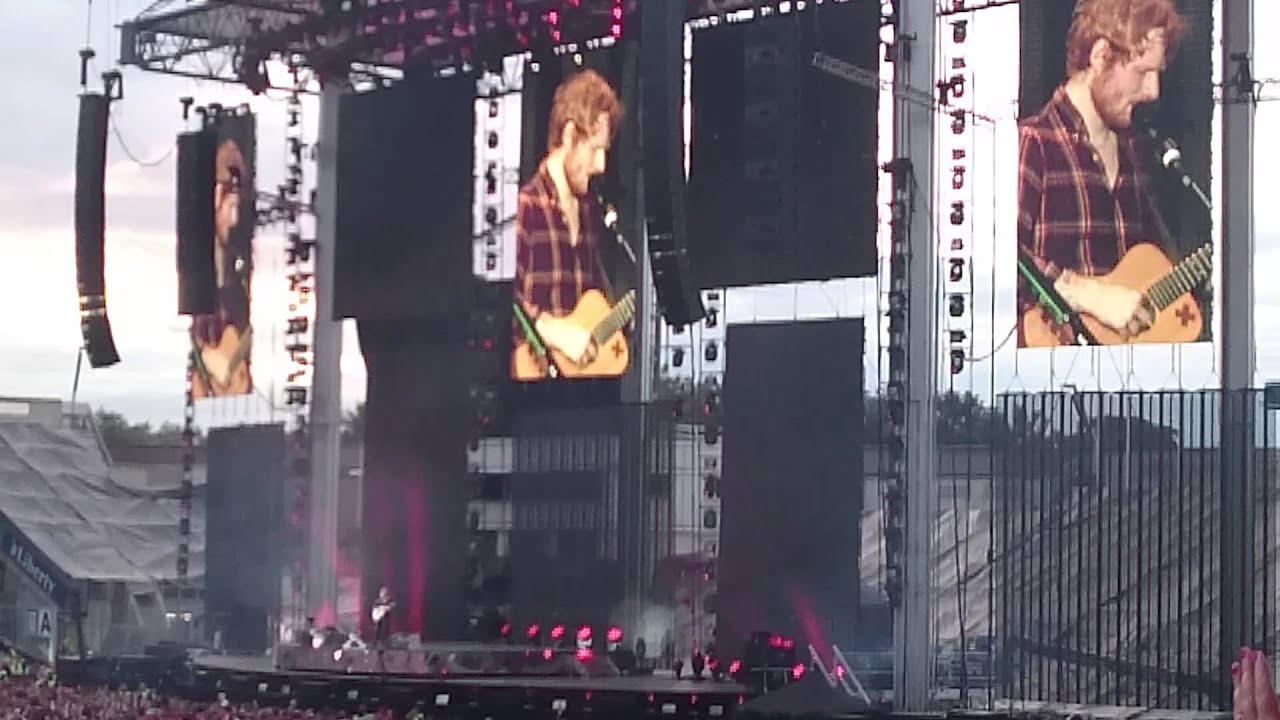 Ed Sheeran Bloodstream intro - YouTube