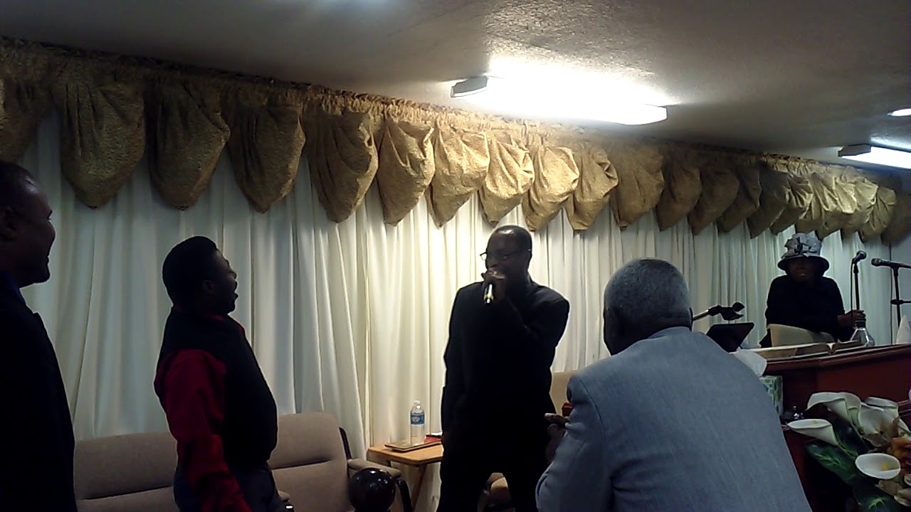 Apostle Delroy smith preaching maintenance your confidence - YouTube