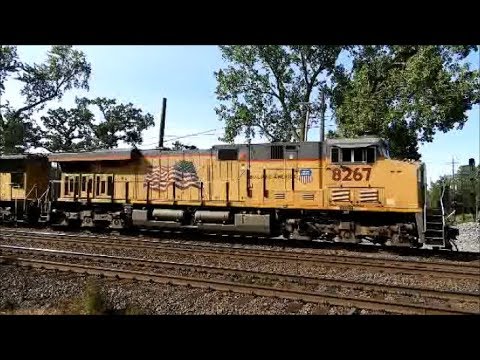 UP 8267 a C45AH leads a intermodal east through West Chicago IL - YouTube