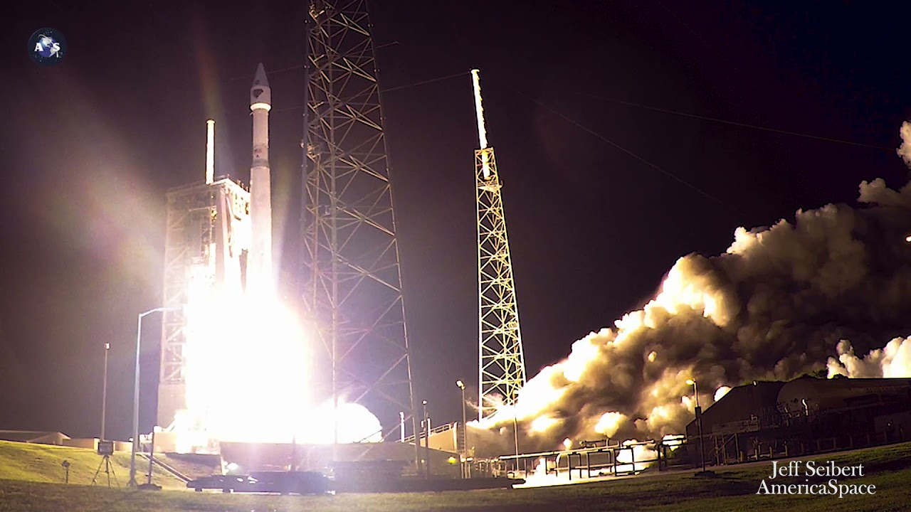 UP CLOSE! The NASA Lucy satellite launches to study the Trojan ...