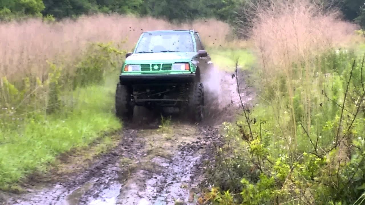 Suzuki Sidekick Mudding 4/18/15 - YouTube