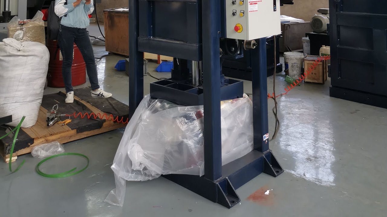Uk Textile Balers Small Baler Machine For Used Clothes - YouTube