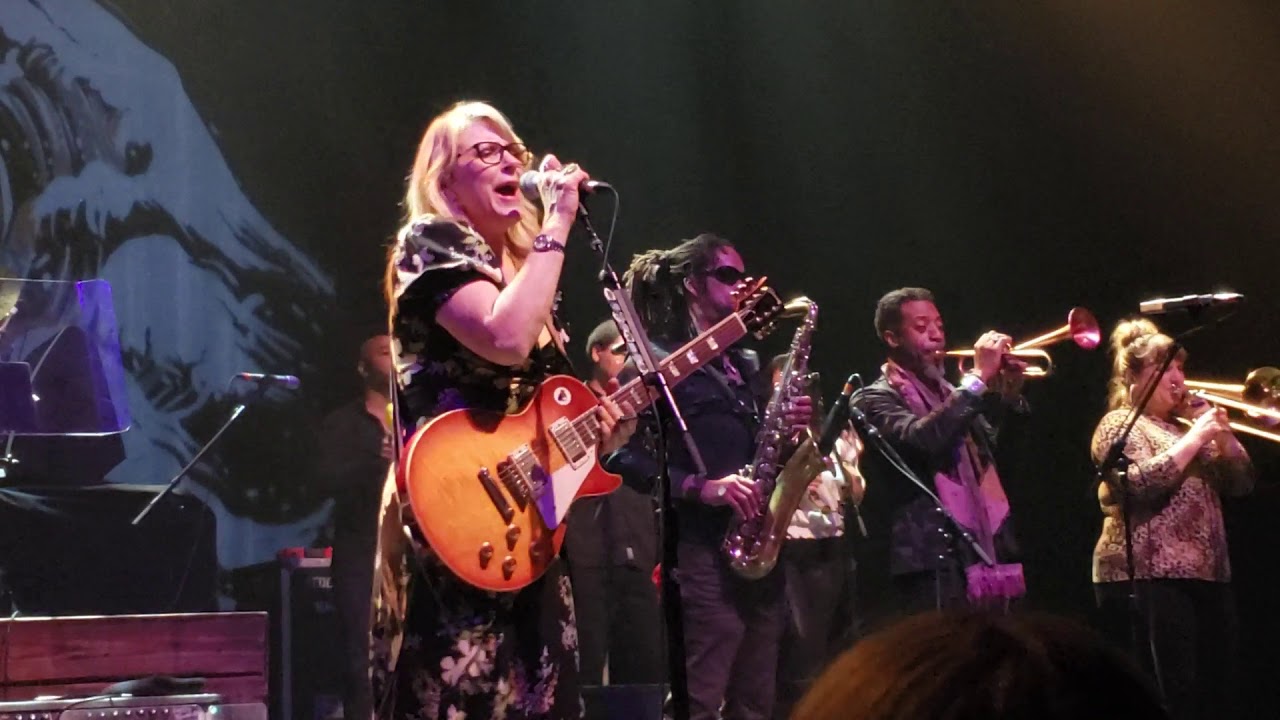 Signs, High Times - Tedeschi Trucks Band - Chicago, IL - YouTube