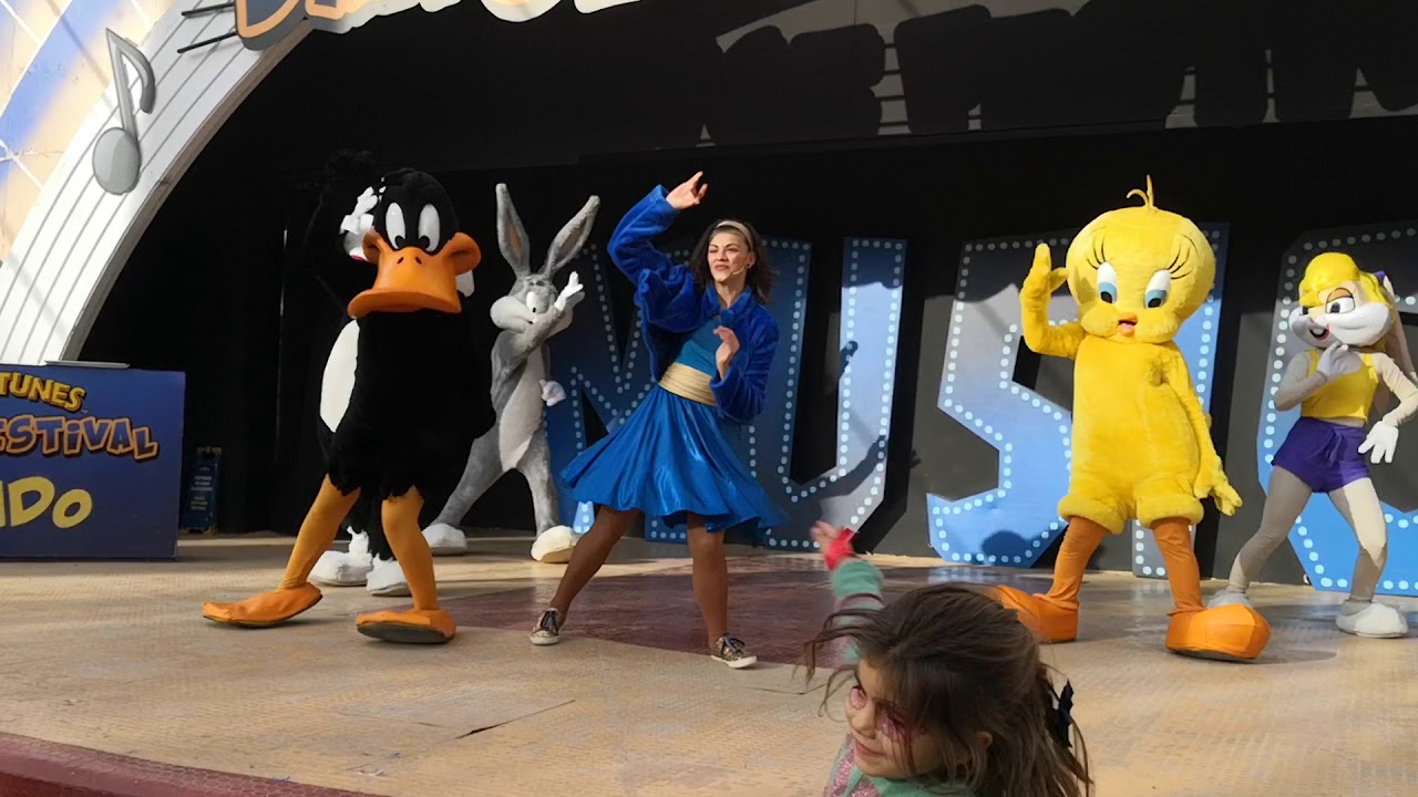 Dance Festival Looney Tunes 2018 - YouTube