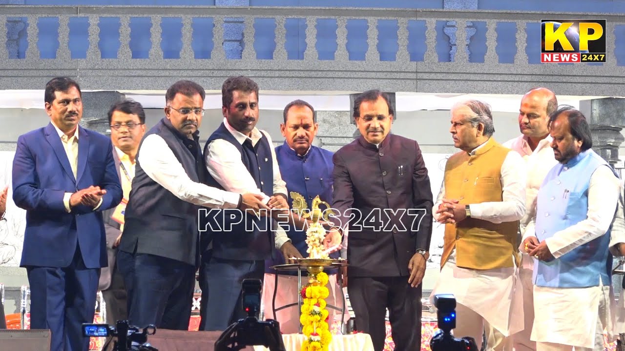 BIDAR UTSAV 2023 FORT LIGHTS ATTRACT PEOPLE - YouTube