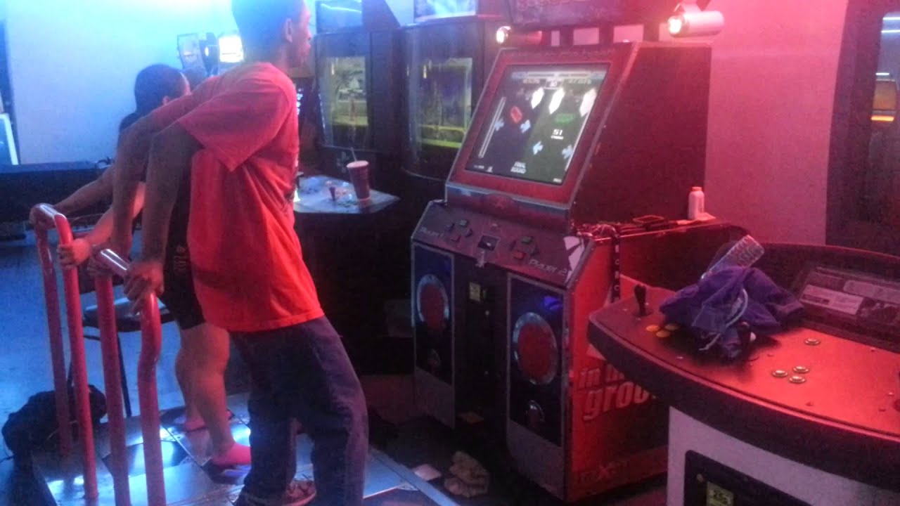 Girls` Generation - Gee at Super Arcade PROOF! ITG DDR - YouTube