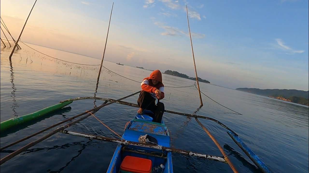 Nangisda kami at nag luto sa tabing isla - YouTube