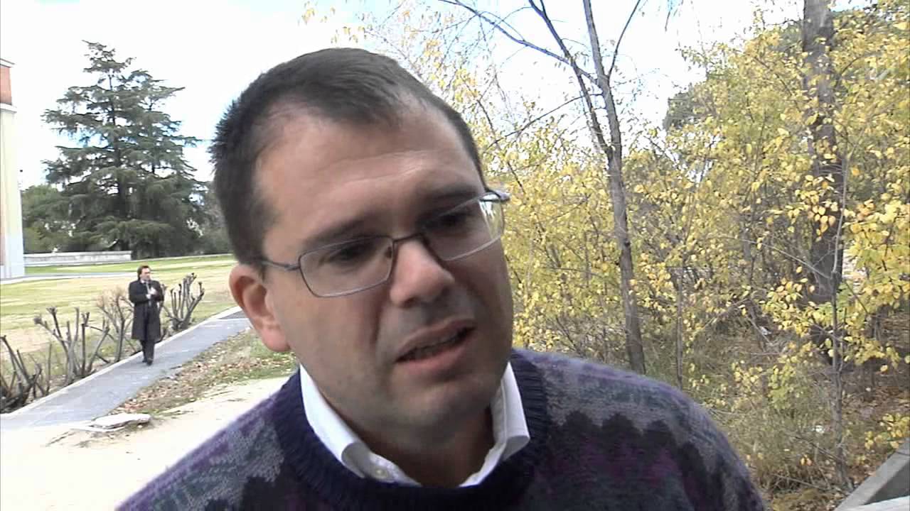 Innovación y Desarrollo. Entrevista Javier Simó, Fundación EHAS - YouTube
