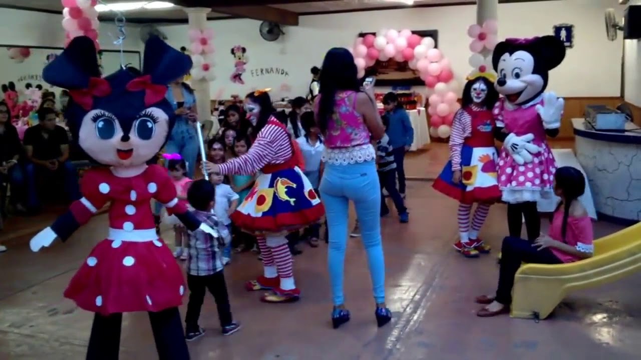 Botarga Mimi Mouse in Piñatas of Children's Parties - YouTube