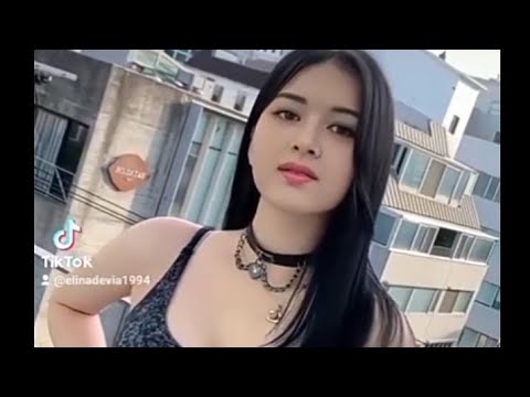 Elina devia tiktiker klip  Cover lagu Biarlah aku mengalah 2023