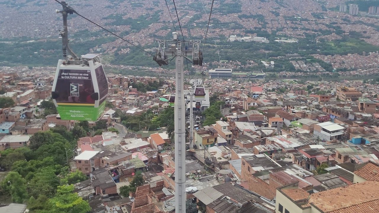 🇨🇴 Metro Cable Carts of Medellin, Colombia - YouTube