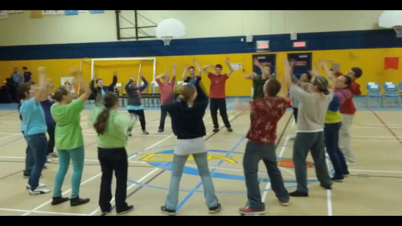 Move like bernie [206 Joliette] - YouTube