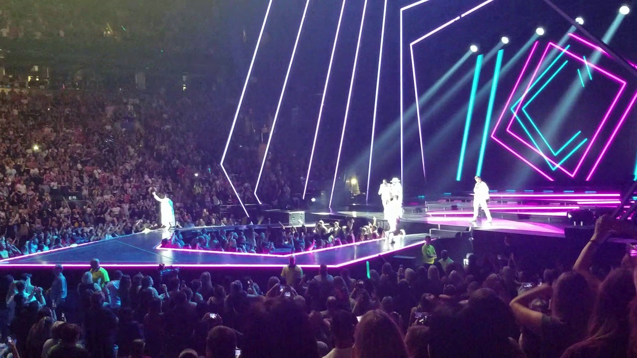 Backstreet Boys DNA tour - The One - YouTube