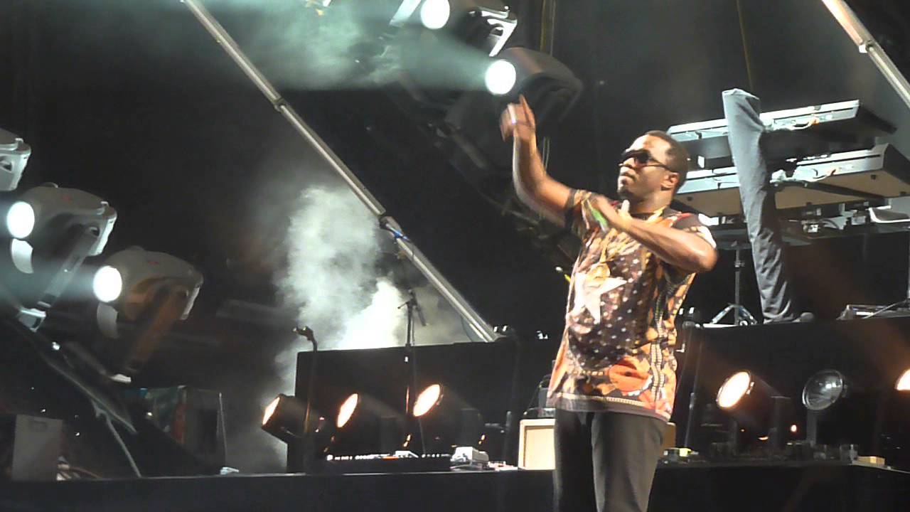 Drake Brings Out P Diddy And Mase At Ovo Fest 2013 Youtube 7136