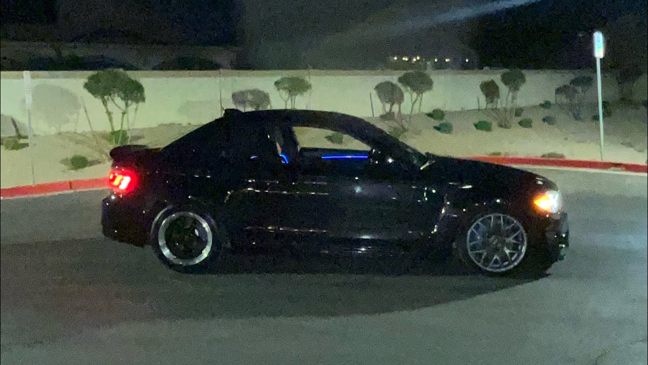 Another chill cleaning | bmw 135i - YouTube