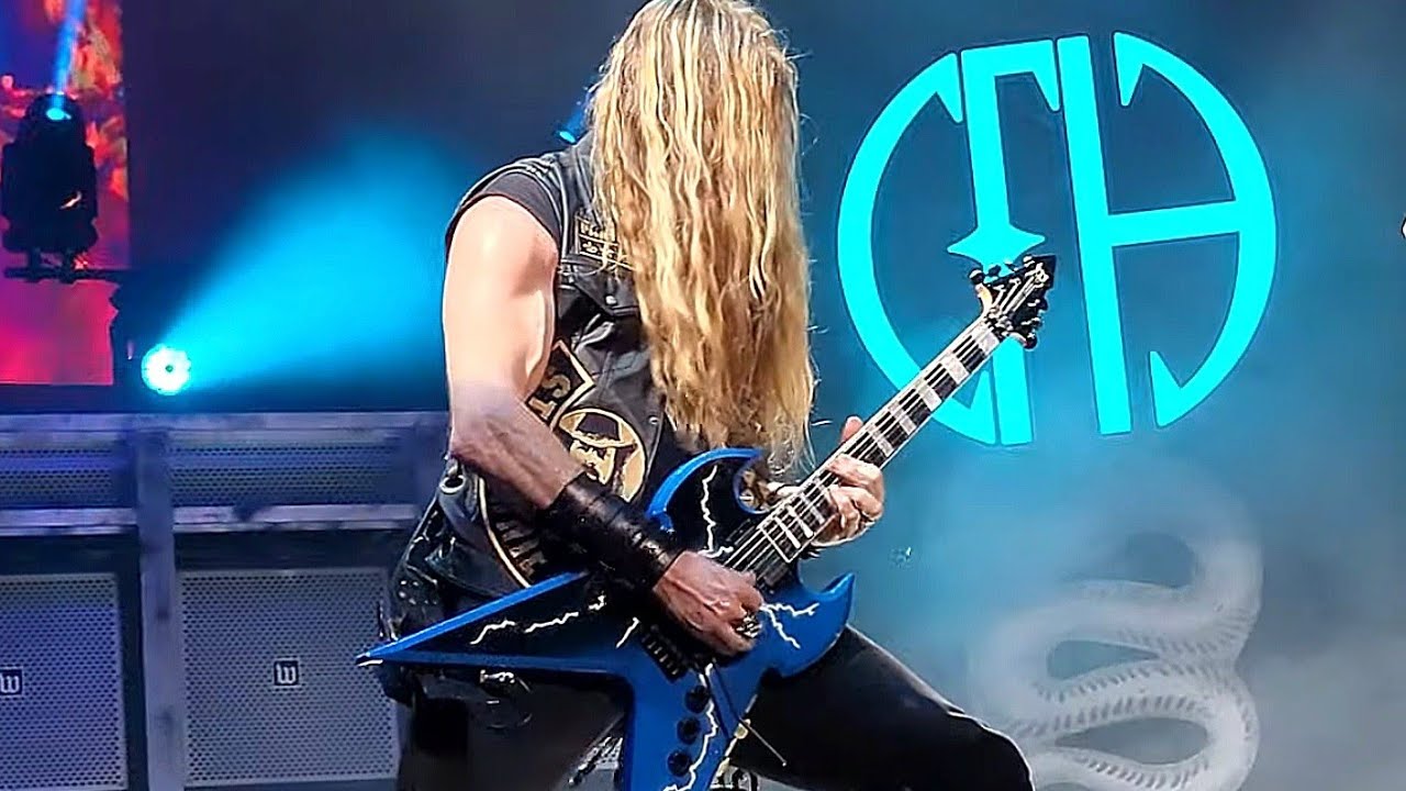 Pantera - Strength Beyond Strength - Milwaukee 2023 - YouTube