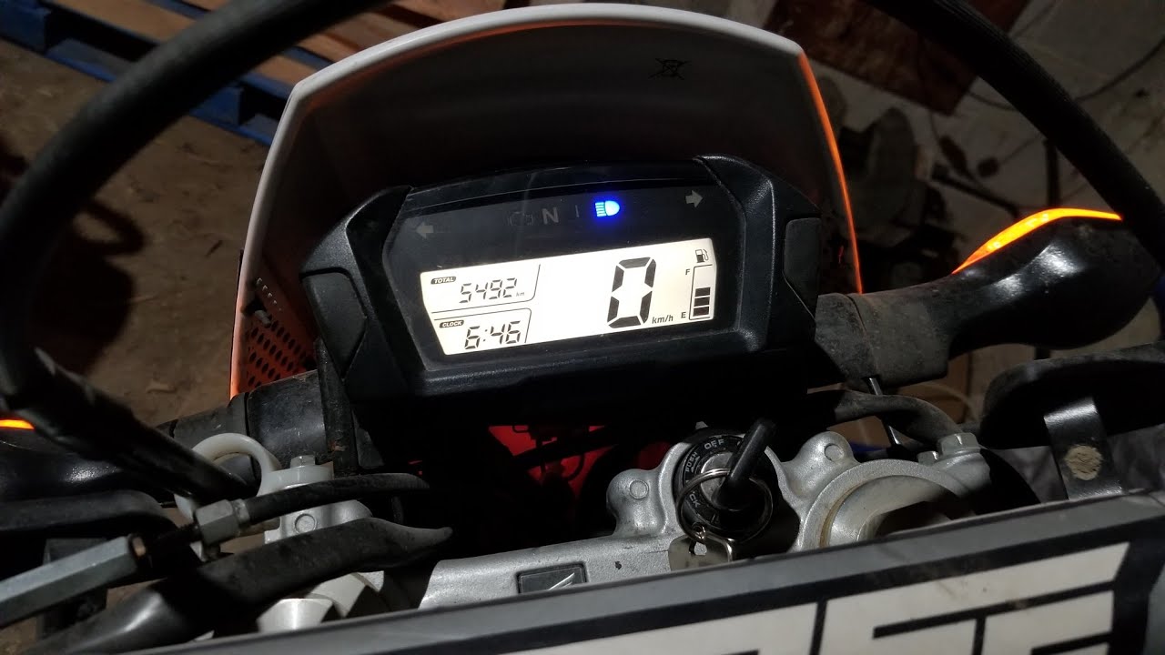 How I Did My Honda CRF Oil Change Service - YouTube
