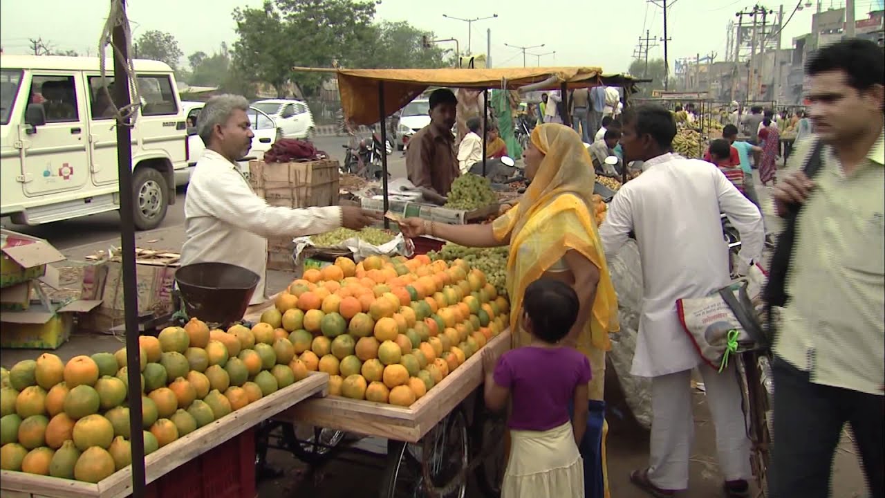 The busy market`s of India - YouTube