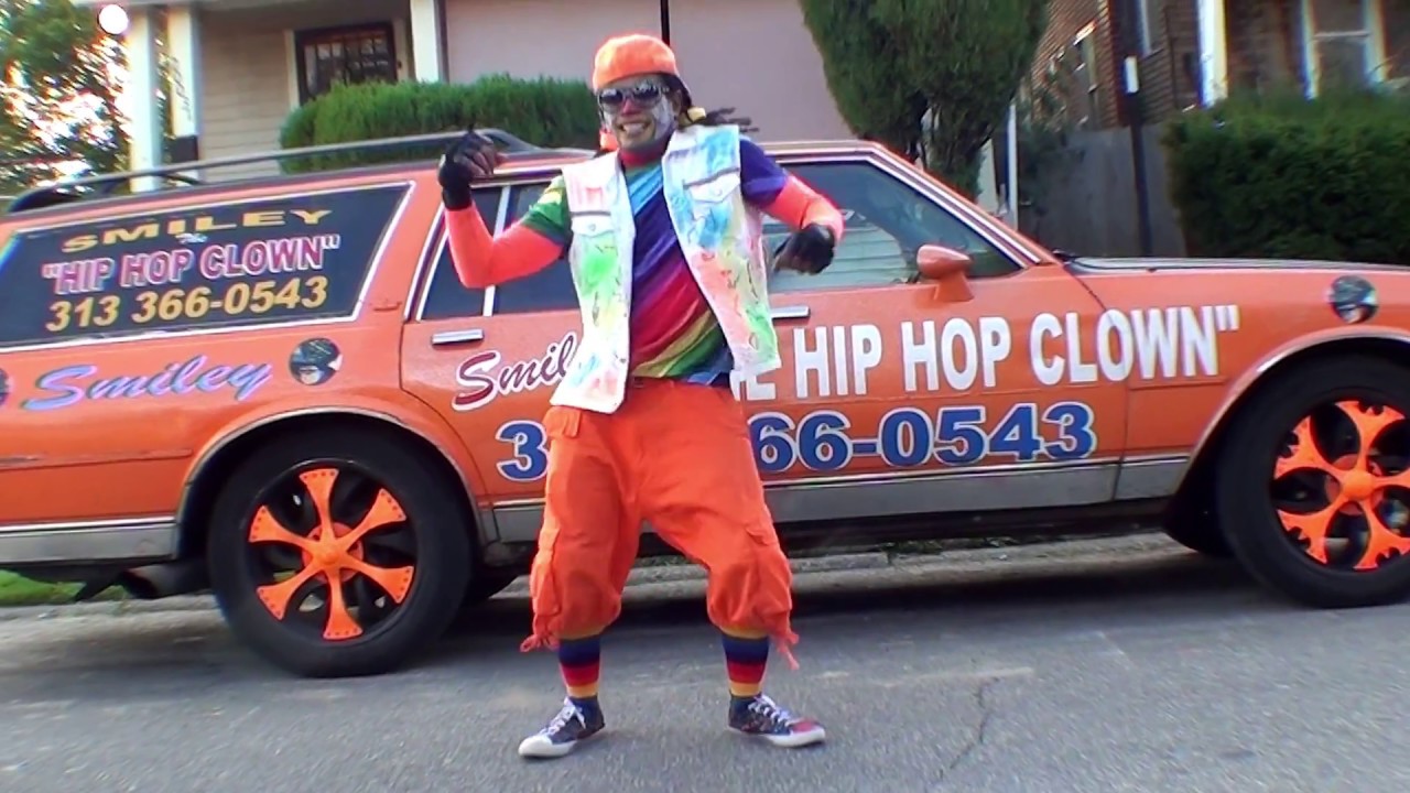 AT THE PARTY - SMILEY THE HIP HOP CLOWN - YouTube