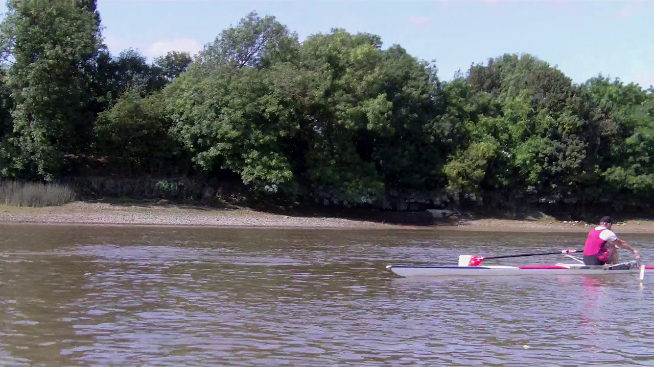 sculling courses at Tideway Scullers School - YouTube