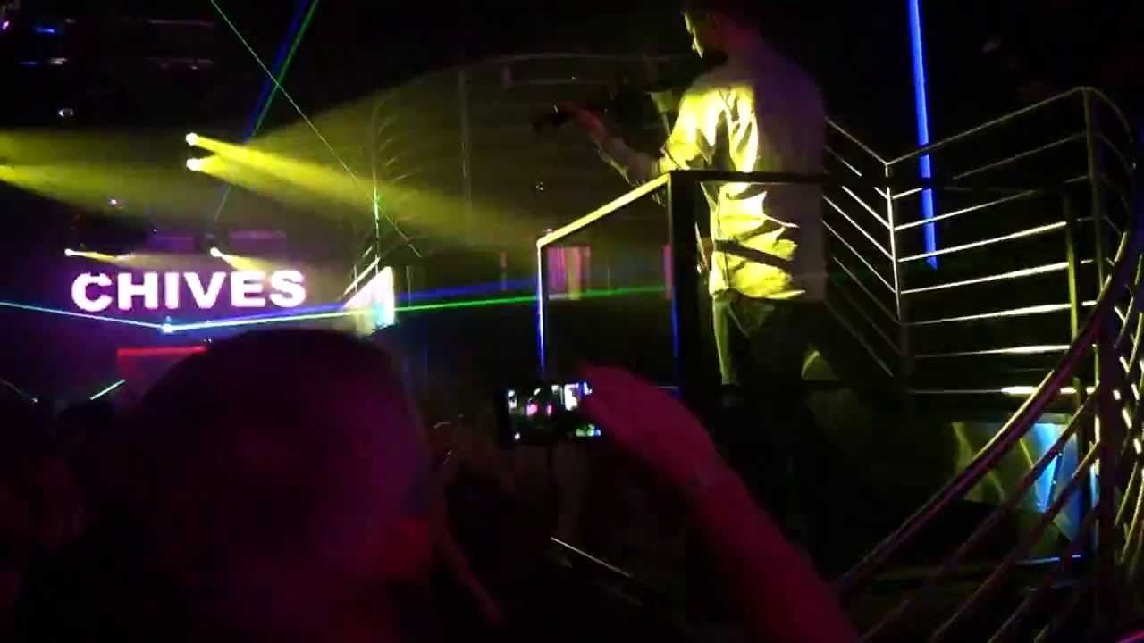 CHIVES LIVE ACT- STEREO NIGHTCLUB CHICAGO - Avici Wake me up - YouTube