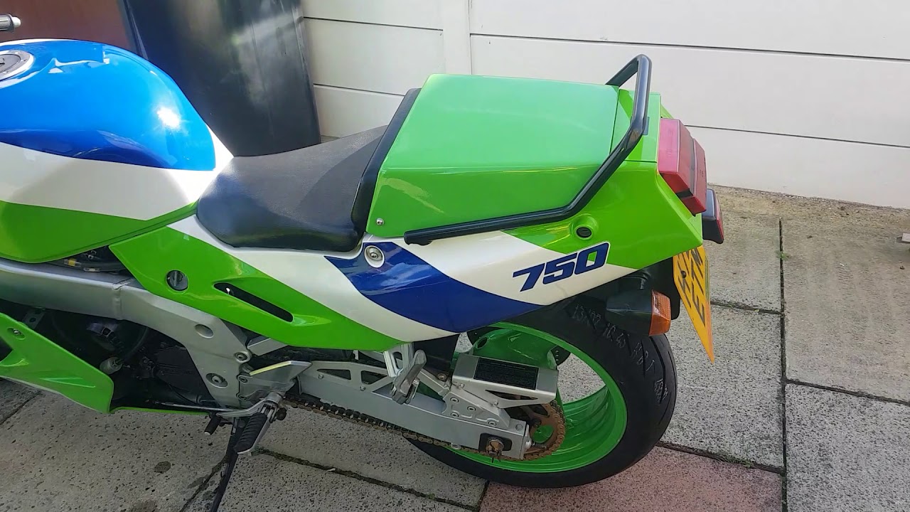 Zxr 750 restoration - YouTube