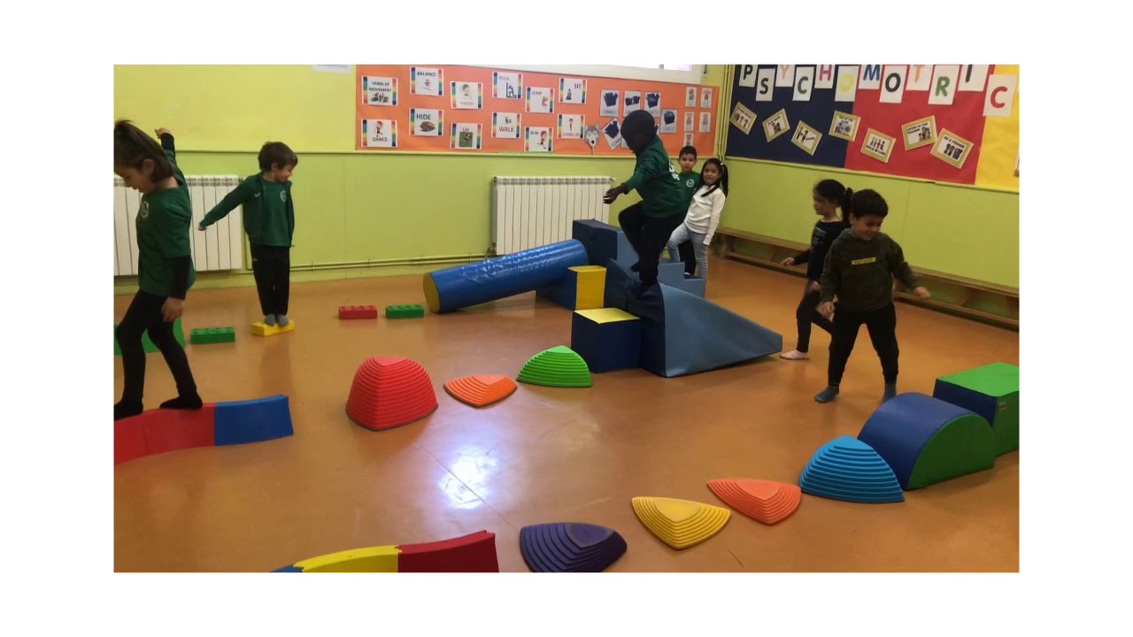 balancing obstacle course - YouTube