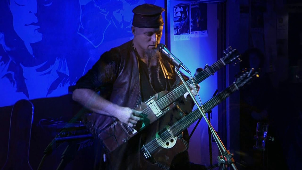 BEAUTIFUL LOVE SONG: Ash Mandrake covers "Maria's Eyes" by Keith ...