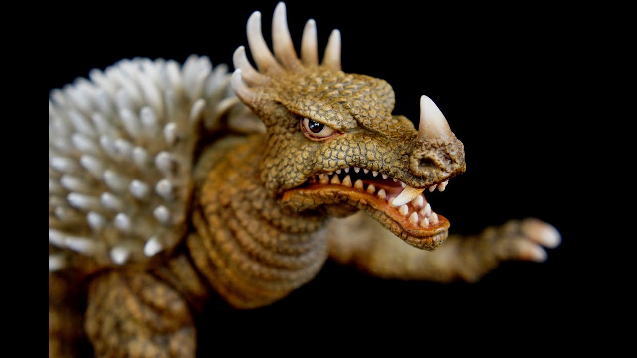 アンギラス Anguirus 30 cm Figure Statue Godzilla - YouTube