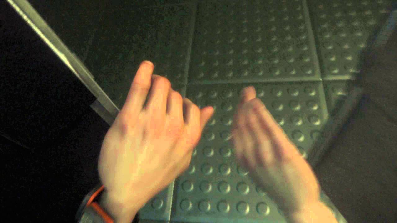 Alien: Isolation™ Hiding Caught - YouTube