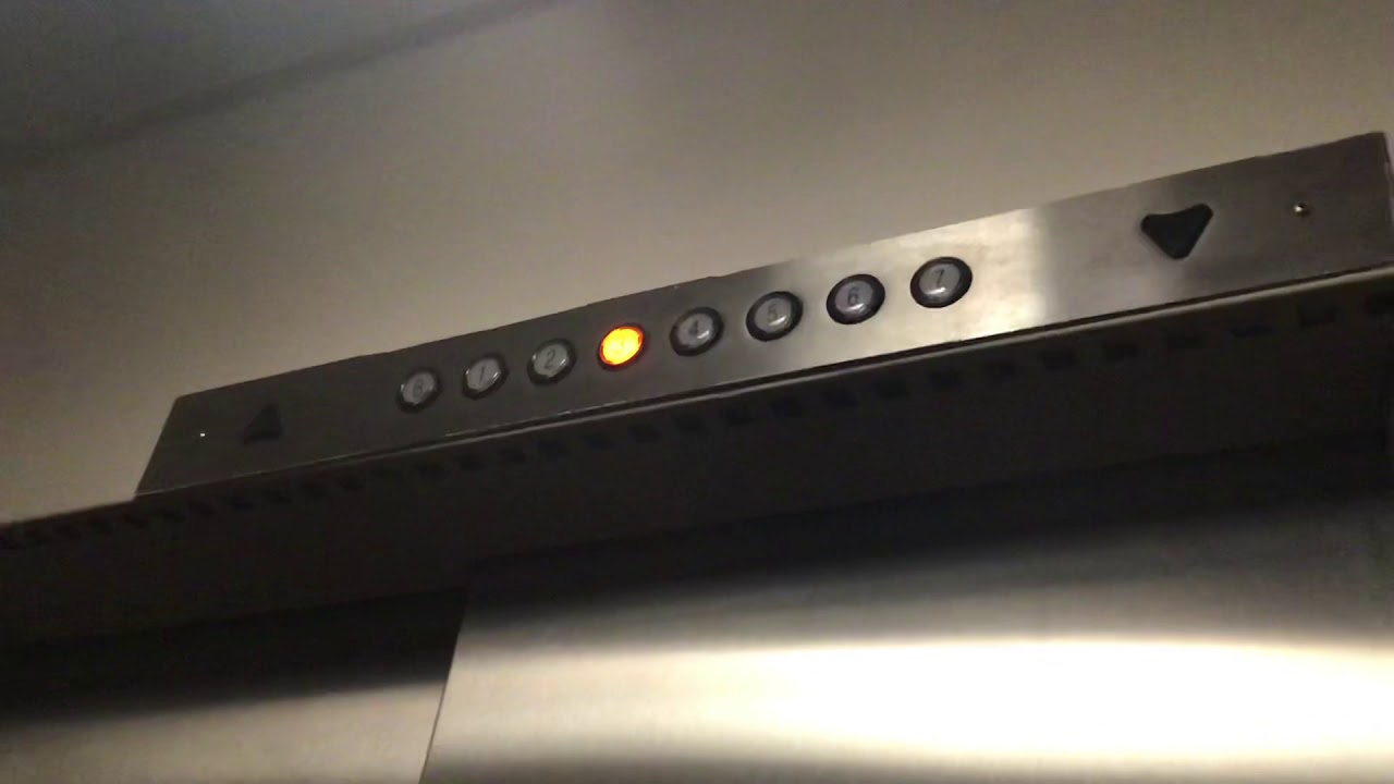 Elevator malfunction glitch - YouTube