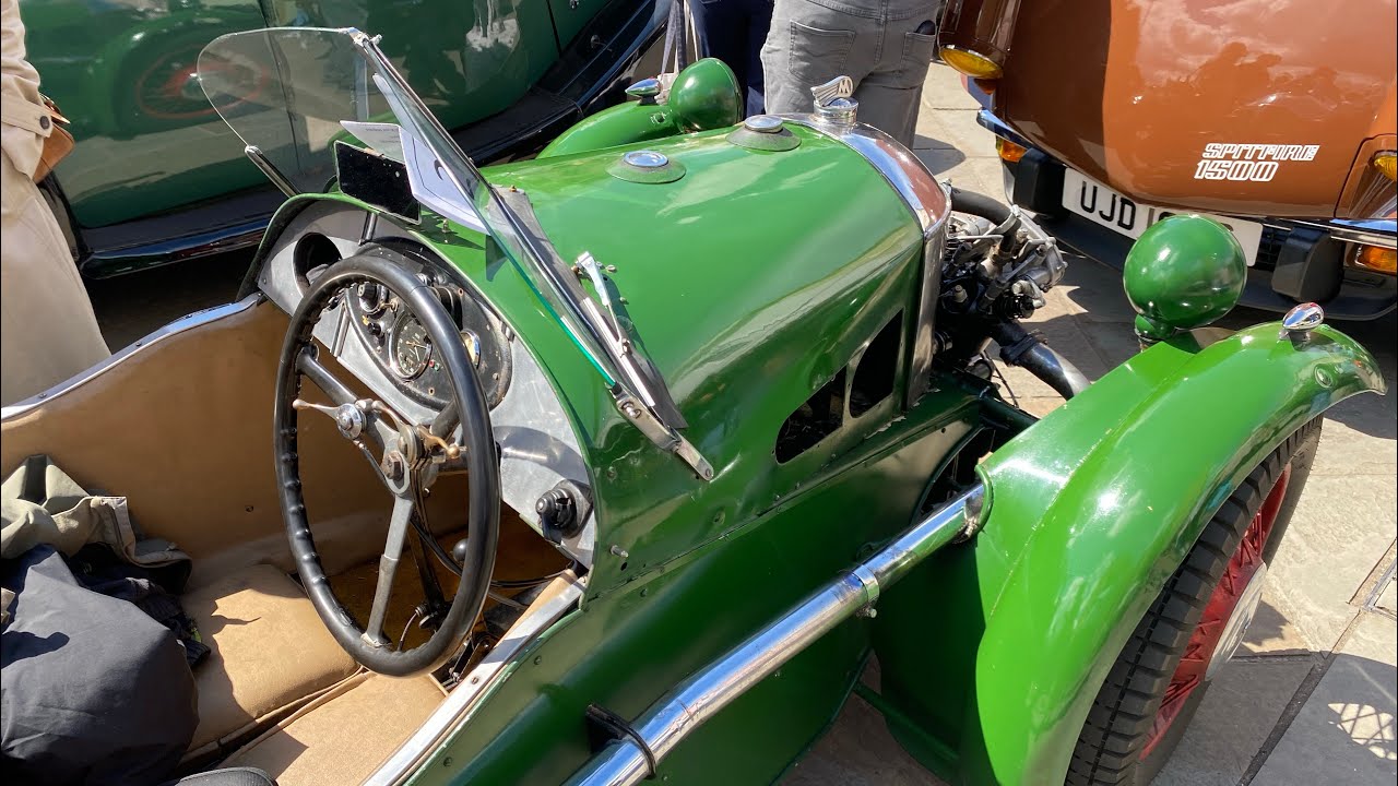 Beautiful Morgan three wheeler Matchless Engine (beetle back) - YouTube